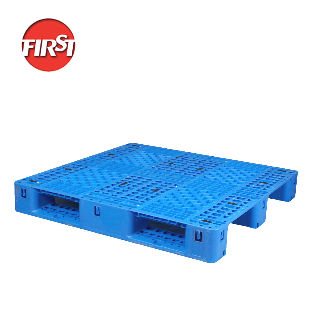 Heavy Duty industrial stackable plastic pallets Loading Capacity of 4T ...